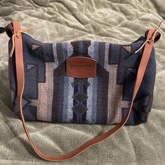 Pendleton | Bags | Pendleton Wool Southwest Arrow Bag | Poshmark